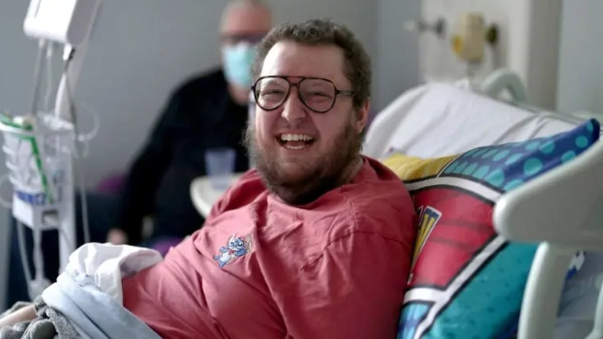 Huge cancer breakthrough as NHS patient gets 'sci-fi' treatment hailed ...