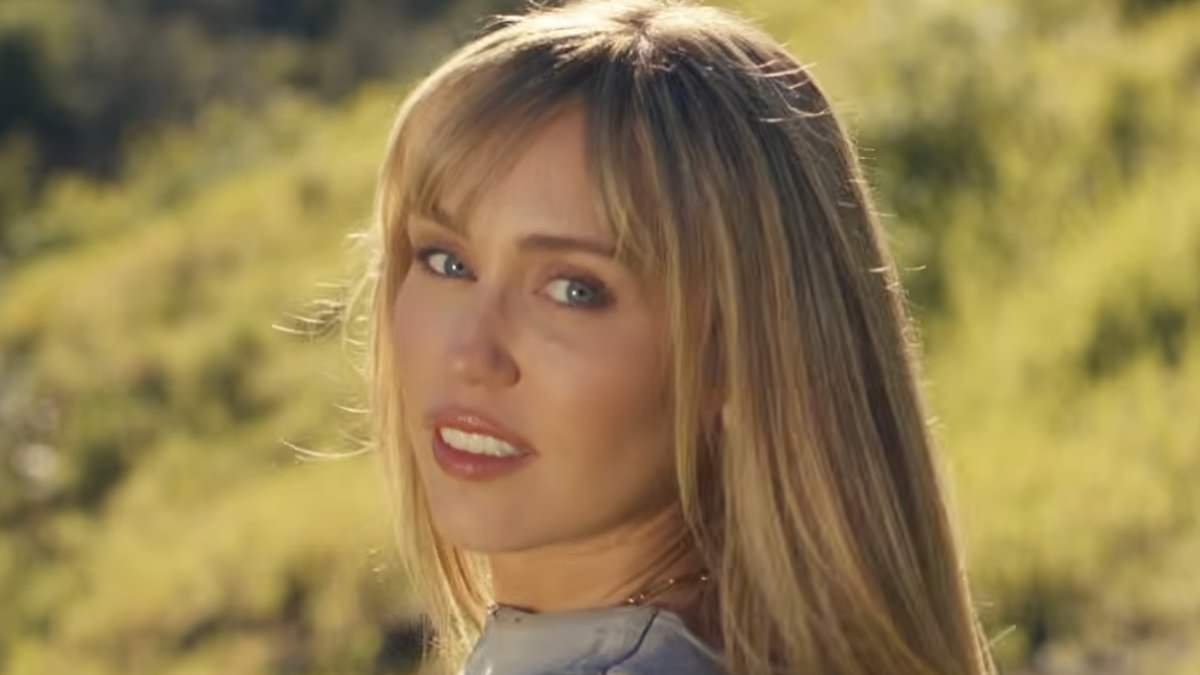 Miley Cyrus says goodbye to Hannah Montana in emotional music video for ...