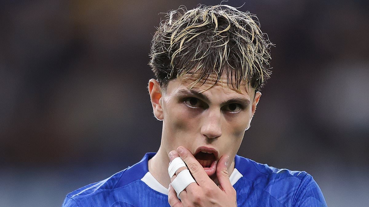 Man United stars brutally mock Alejandro Garnacho: Luke Shaw leads ...