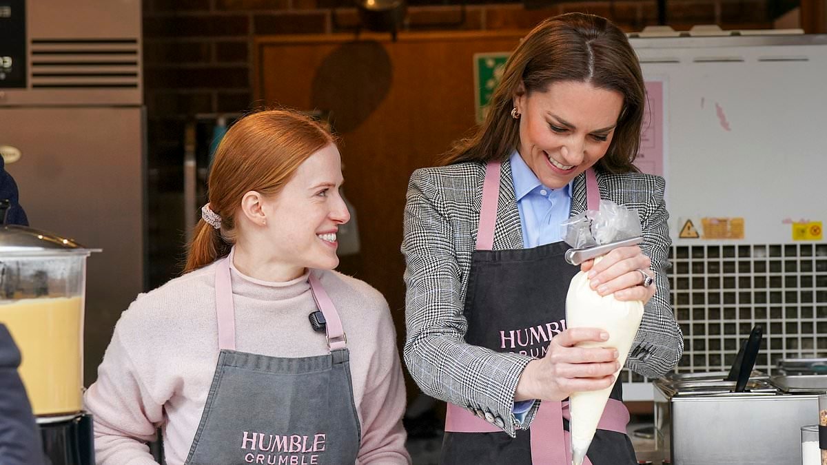Kate reveals she's a Master Chef fan! Royal delights Professionals ...