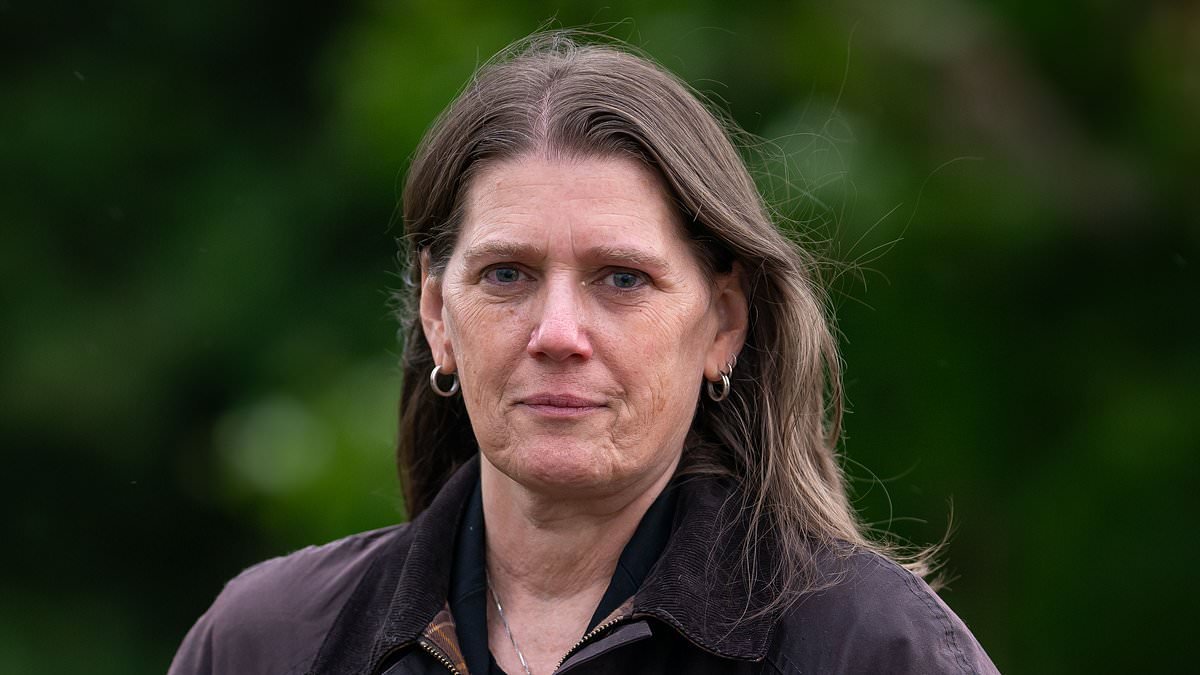 Donald Trump's estranged niece Mary, 60, announces she has married ...