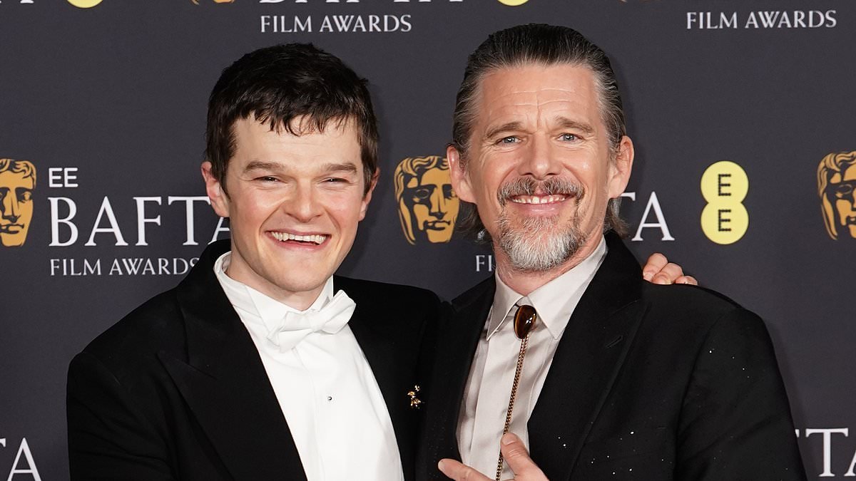 All the viral moments from BAFTAs 2026: From Robert Aramayo's father's ...