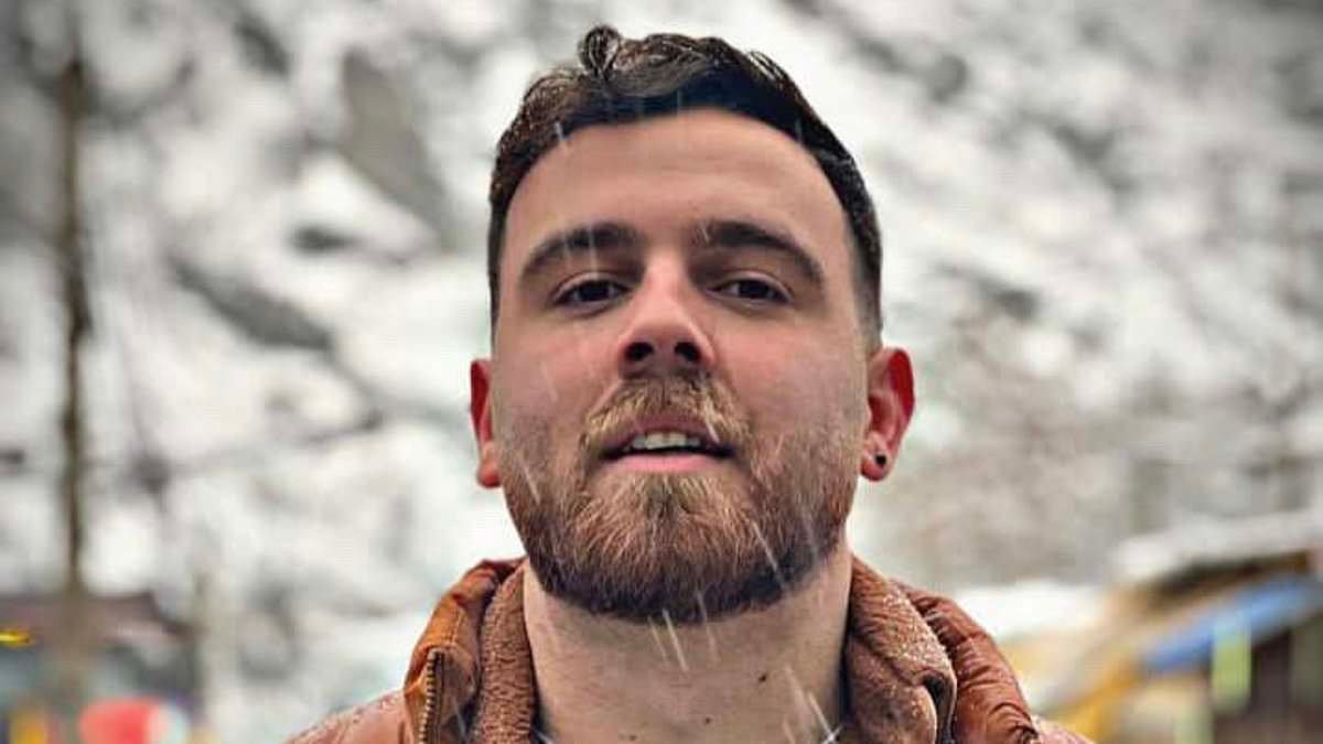 Iranian hero the Ayatollah wants to hang: Protester, 26, 'is set to be ...