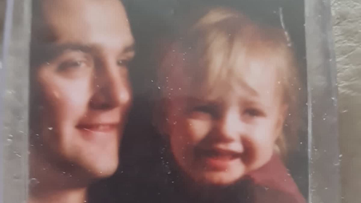 Ex-soldier and his beloved dog die in Christmas Day narrowboat fire ...